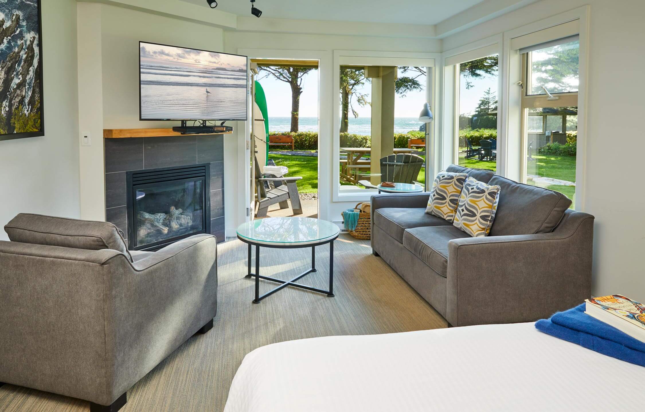 Ocean Front Lodge Studio Suite - Pacific Sands